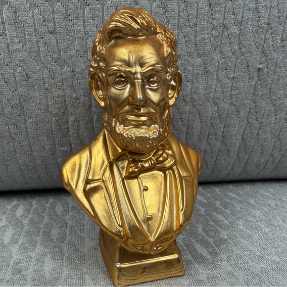 Avon | Art | Avon Abraham Lincoln Gold Tone Bust Sculpture Decanter 979 ...